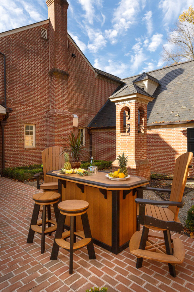 Outdoor Dining - Outdoor Personia